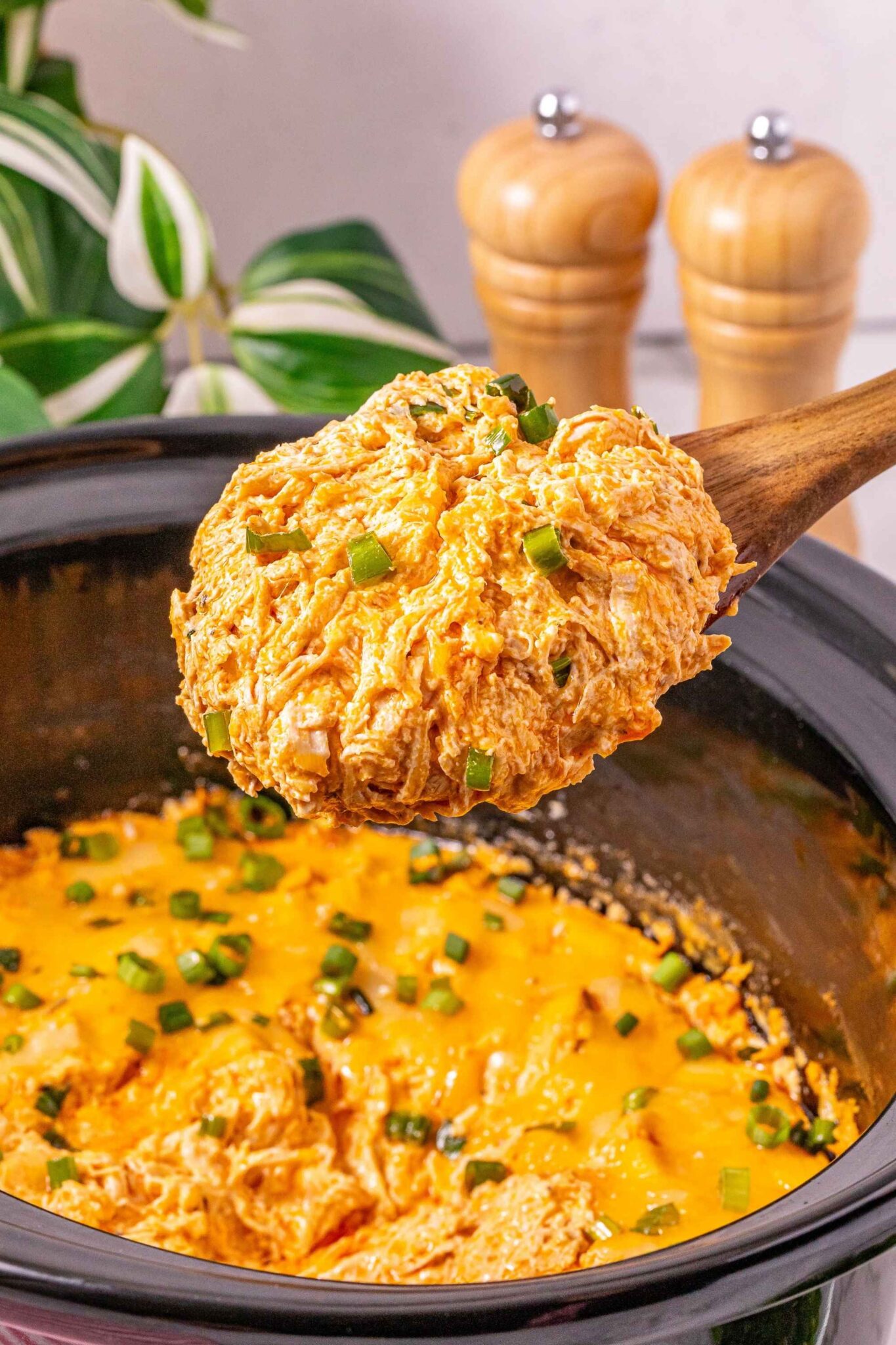 20 Easy Crockpot Party Food Ideas To Feed A Crowd! - Slimming Violet ...